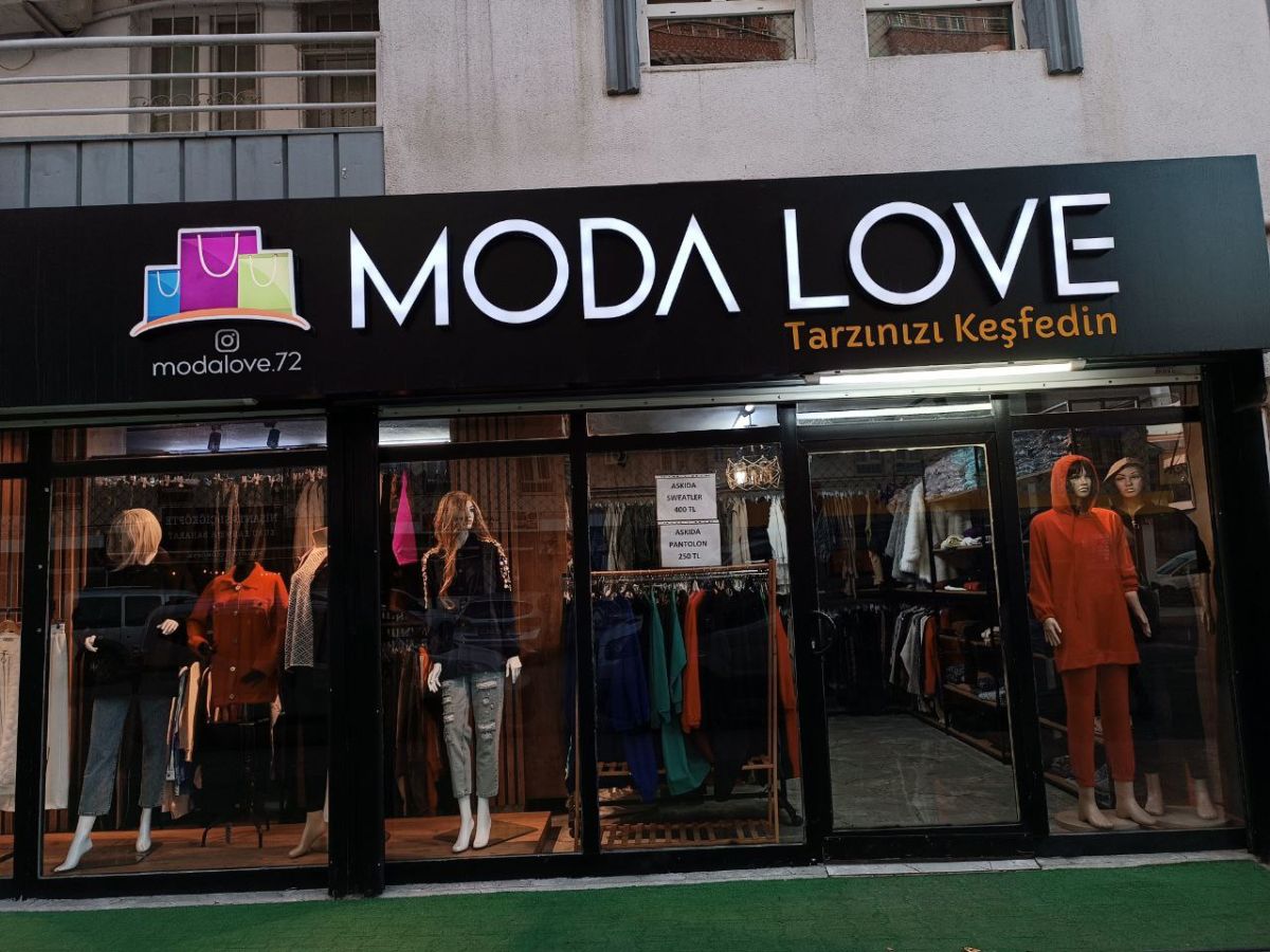 MODA LOVE KUTU HARF TABELA